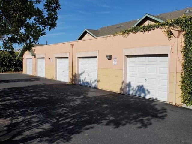 Los Pinos Court 2 Bedroom Apartment for Rent at 605 E Newlove Dr, Santa Maria, CA 93454