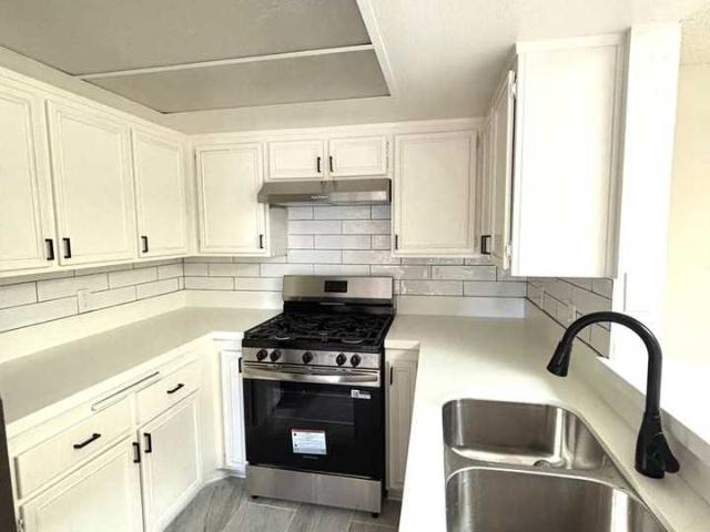 Los Robles Apartments 2 Bedroom Apartment for Rent at 6331 Los Robles Ave, Buena Park, CA 90621 Buena Park