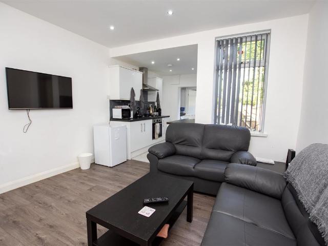 Lottie Road, Birmingham, West Midlands B29, 4 bed shared accommodation to rent, £594 pcm | PrimeLocation