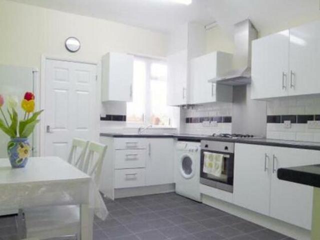 Lottie Road, Selly Oak, 4 Bedroom End