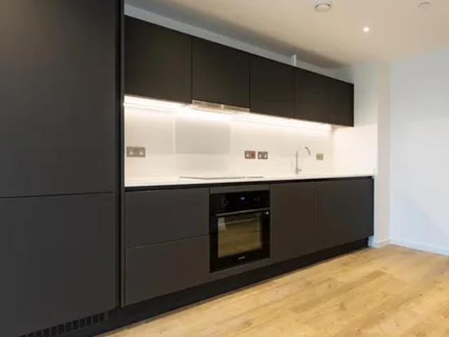 Lotus Thai Spa, 58 Swan Street, Manchester, M4 5JU, United Kingdom | 1 bed apartment for rent #140654943 | Rentberry