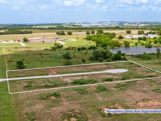 Lot 3 Apache Trail