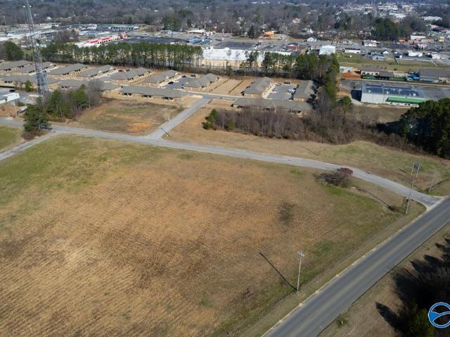 Lot 10 Commercial Drive