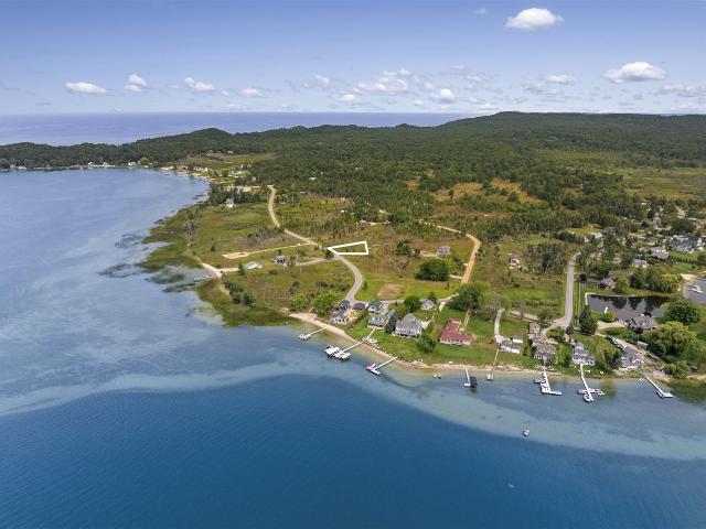 Lot 10 W Fairway Street