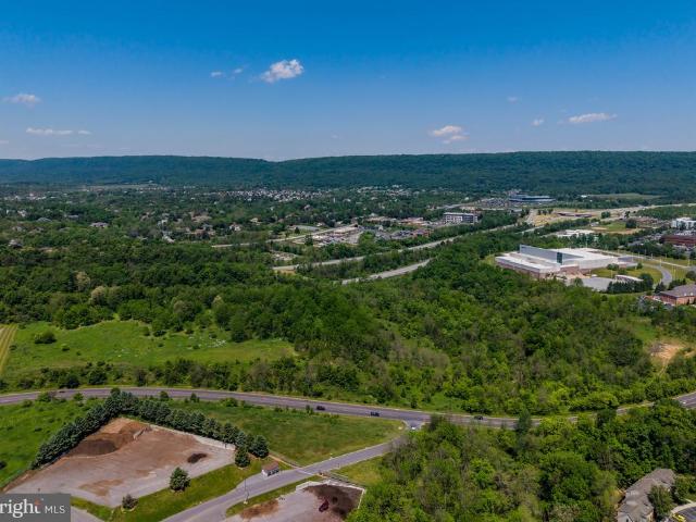 LOT 10 Technology Parkway