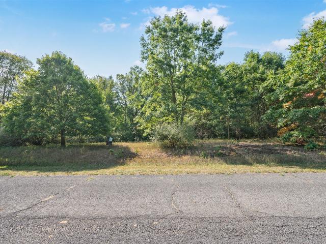 Lot 10 University Club Dr