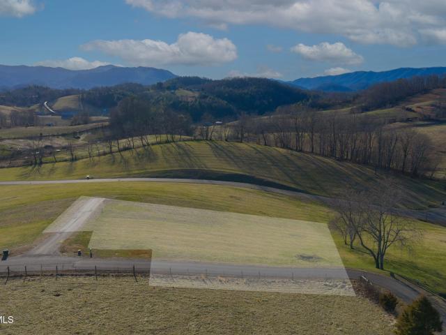 Lot 11 Farmhouse Village