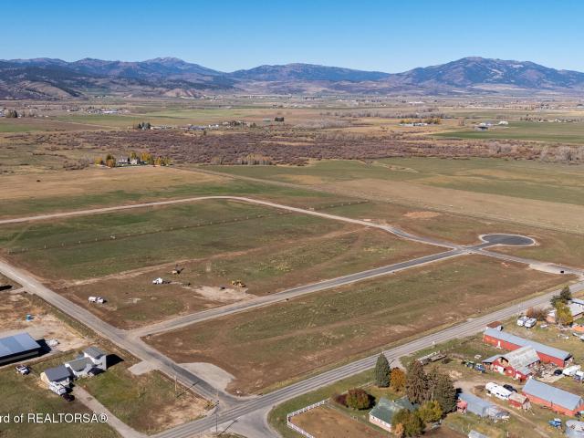 Lot 17 Compass Loop, Thayne, WY 83127 | MLS #25 2718
