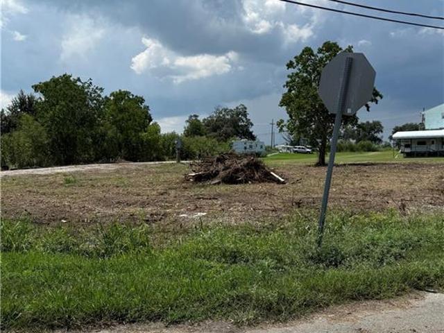 Lot 17 Maple Street