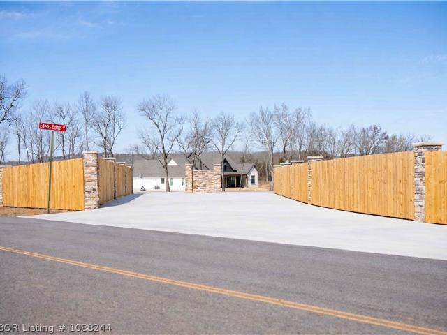Lot 1 Edens Edge