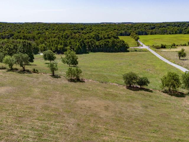 Lot 1 Lawrence 1020