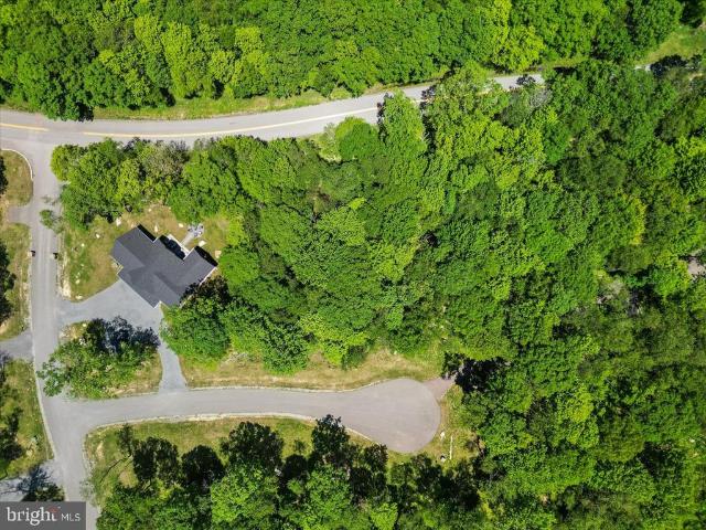 Lot 20 Green Jacket Ct