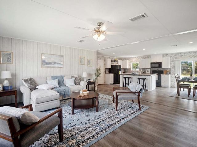 Lot 223 W Houston Street