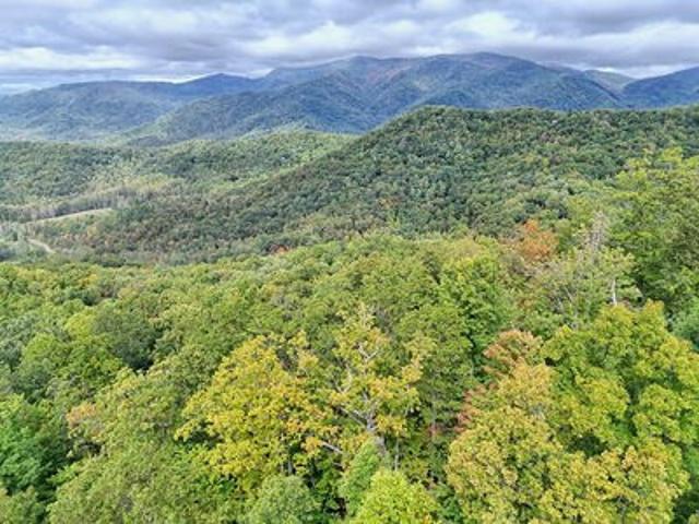 Lot 23 Skyview