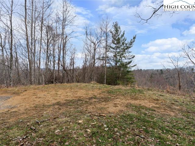 Lot 27 Hollowcrest