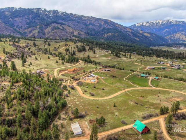 Lot 30 + Crosstimber Loop