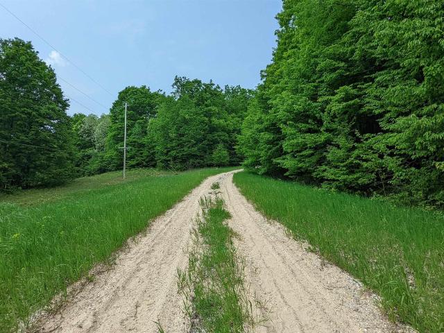LOT 320,321 Swiss Village
