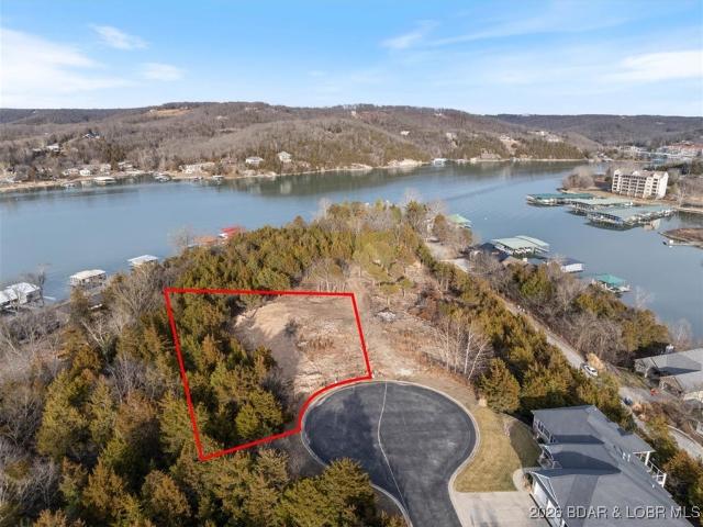 Lot 32 Kinderhook View