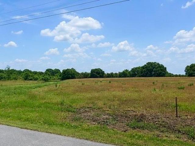 LOT 32 Livingston Road