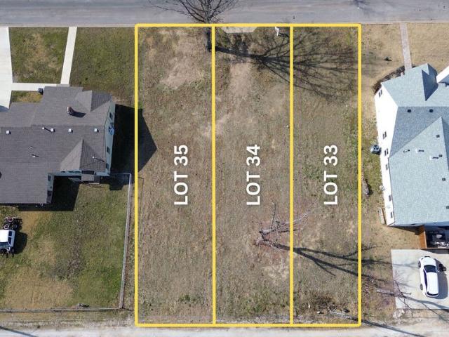 Lot 33, 1109 N 9th Street