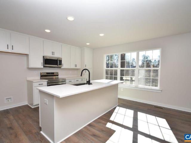4624 Thomas Jefferson Pkwy