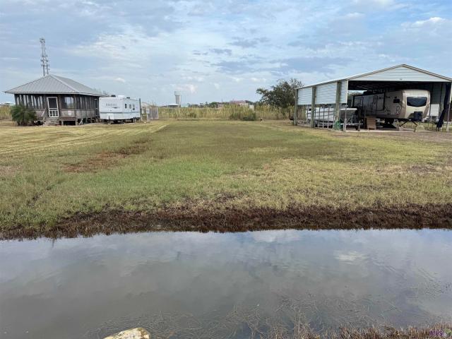 Lot 4 sq M Oak Ave, Grand Isle, LA 70358 | MLS #BY2024022 | Compass