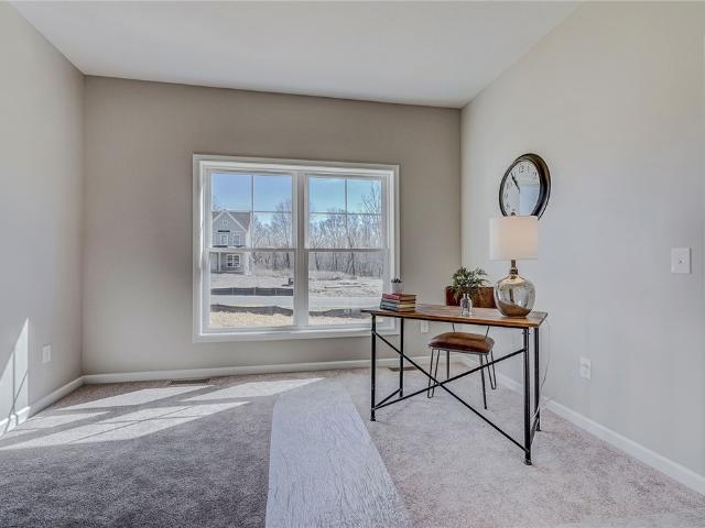 Lot 5 Mile Square Road