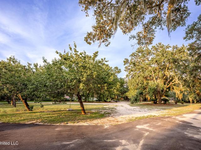 Lot 6 Pointe Aux Chenes