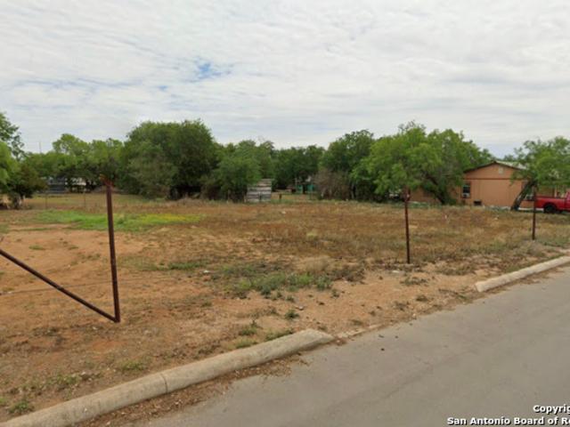 Lot 8 & 9 n. Willow