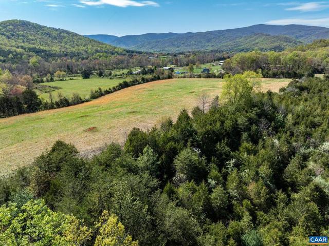 Lot 8 Evelyns Way
