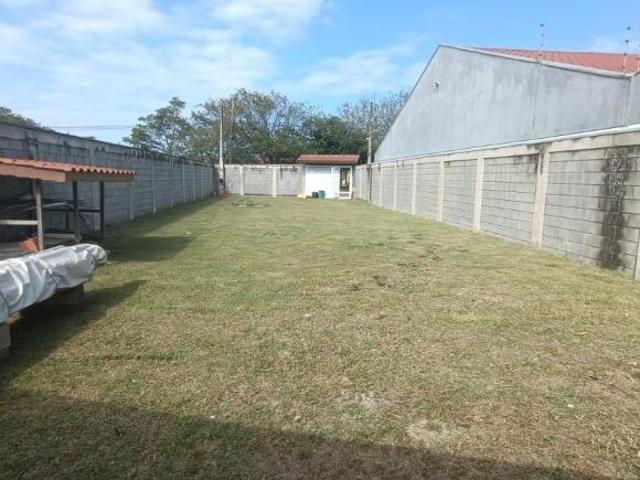 Lote murado com 298m² de área total á venda em Itanhaém