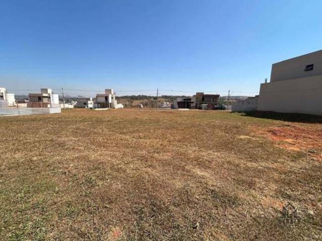 Lote Nascente no Jardins Parma 250m² Próximo à Portaria Oportunidade