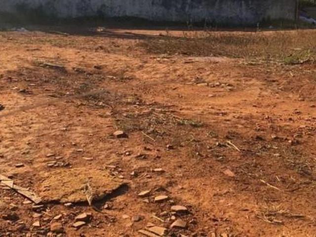 LOTE NO BAIRRO VENEZA