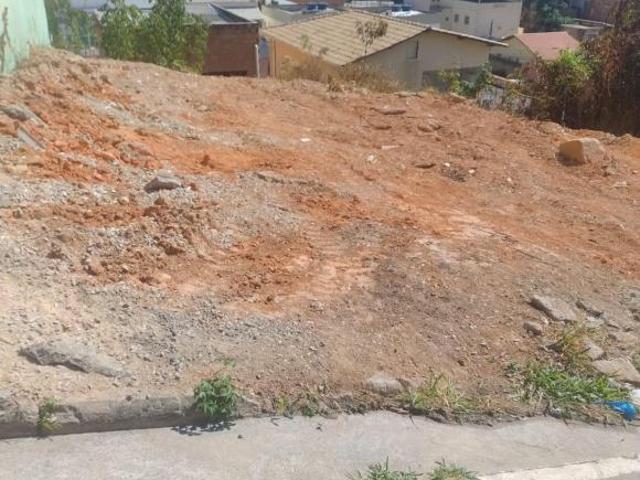 Lote no Bairro Gávea 2