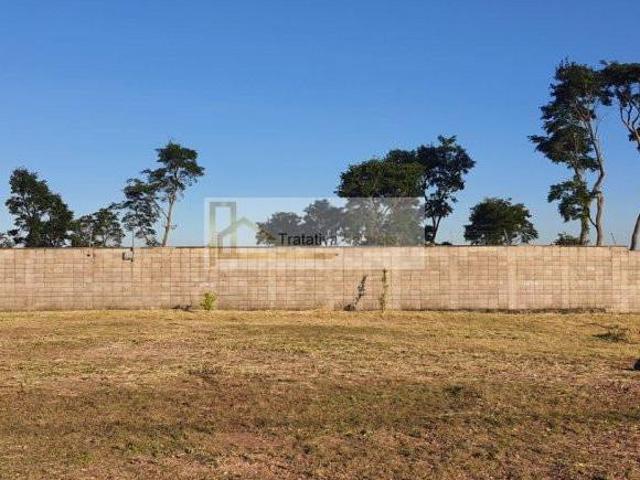 Lote no condomínio Bosque do Horto