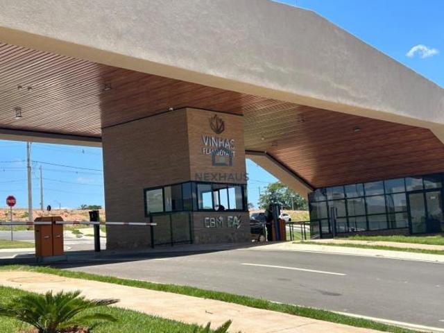 LOTE NO CONDOMINIO VINHAS FLAMBOYANT