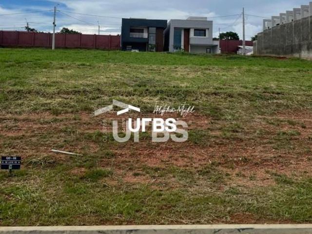 Lote no Jardins Sevilha