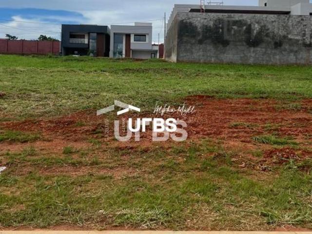 Lote no Jardins Sevilha