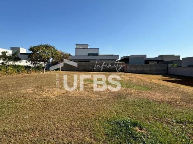Lote no Portal do Sol Green