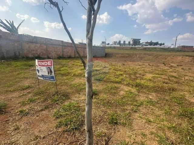 Lote no residencial Villa Suiça de frente para a Reserva