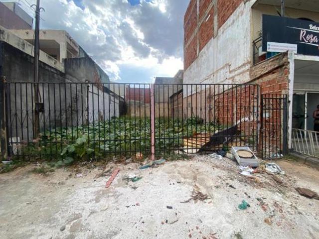 LOTE NO RIACHO FUNDO II DE 200m2 COM LINDA VISTA NO CENTRO COMERCIAL!