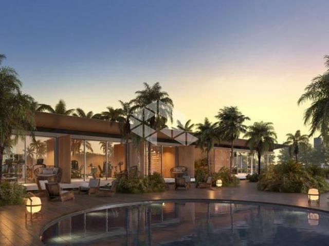 Lote a beira lago e próximo a infra no condomínio fechado Verano em Xangri Lá