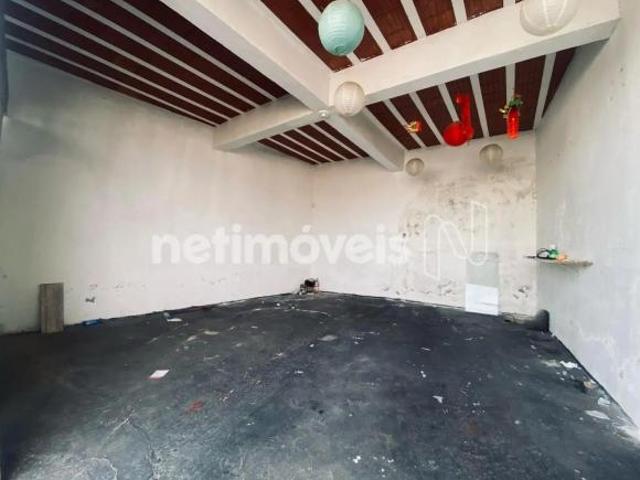 Lote à Venda | 360 m²  | ou Casa para reforma no Lindeia
