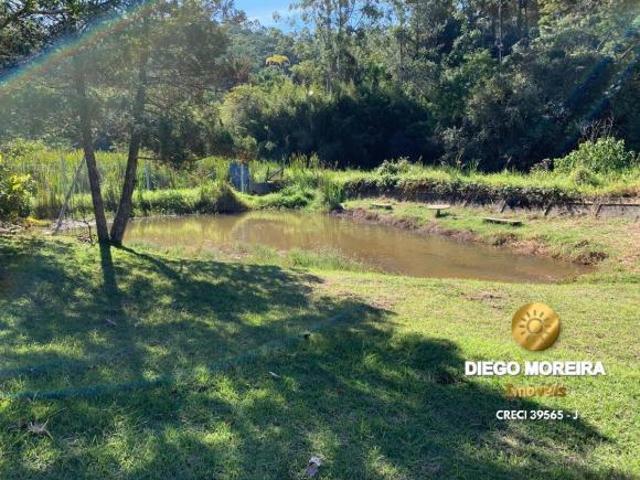 Lote à venda com lago em Terra Preta
