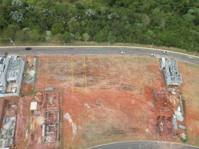 Lote a venda com 176m² no Residencial Paradise Gardens em Mogi das Cruzes