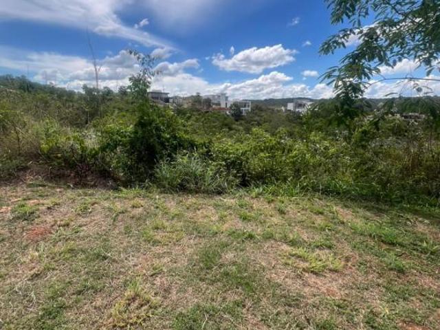 Lote à Venda – Condomínio 4 Estações