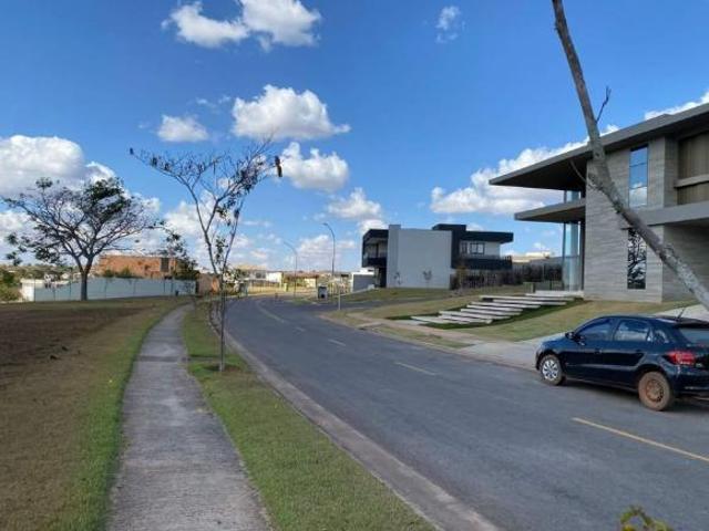 Lote à venda – Construa sua casa em Alphaville 2 Brasília Quadra D 61 9 8181.3937