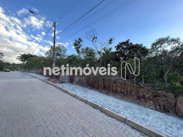Lote a venda em condomínio verde