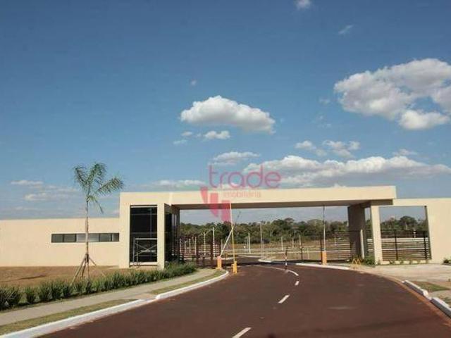 Lote à Venda em Condomínio Fechado no Portal da Mata em Ribeirão Preto com 435 m²