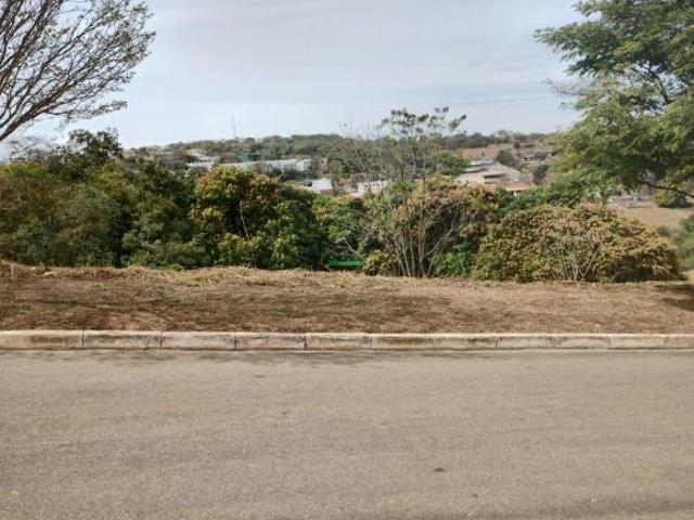 Lote à venda em condomínio fechado em Pedro Leopoldo Sofisticação e praticidade para construir